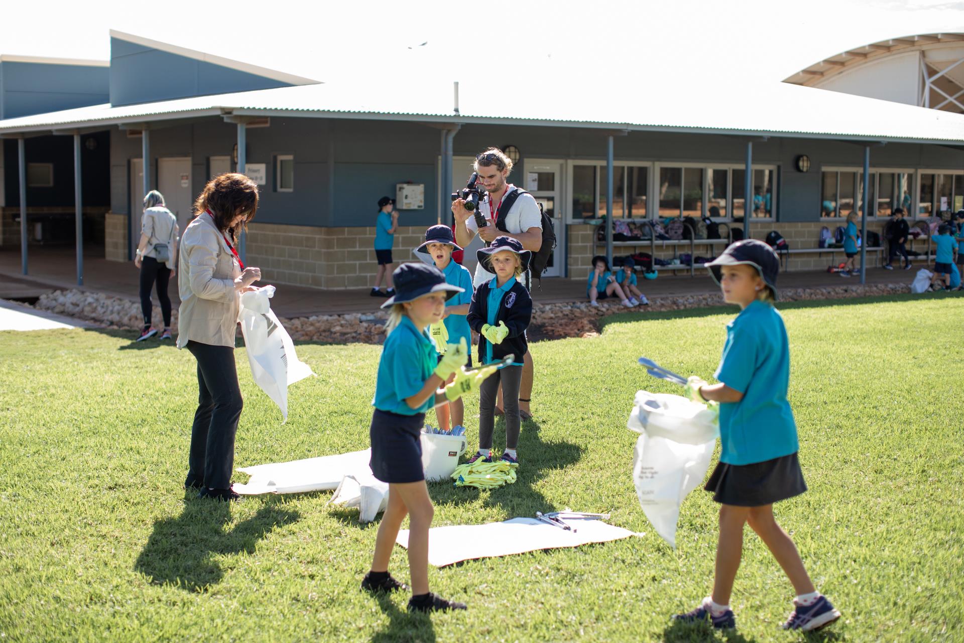 News Story - KEEP EXMOUTH CLEAN AND BEAUTIFUL WHEN TRAVELLING THE CAPE ...